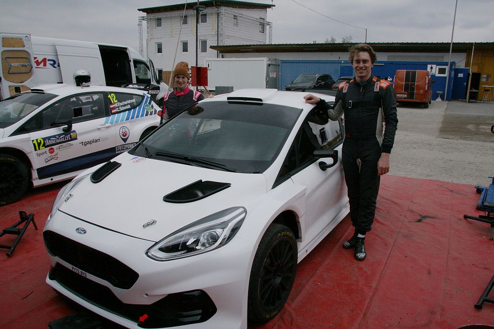 Bewährungsprobe mit 300 PS - Fabian Zeiringer - BMP-Motorsportfotos ...